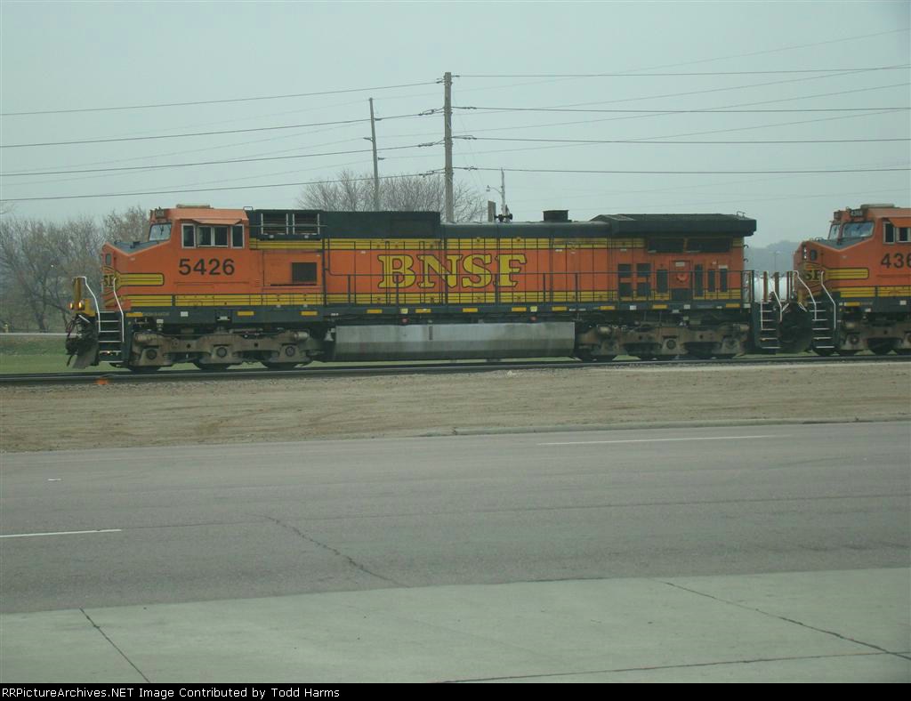 BNSF 5426